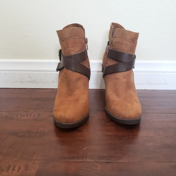 Mossimo Supply Co. | Shoes | Mossimo Supply Booties 6 | Poshmark